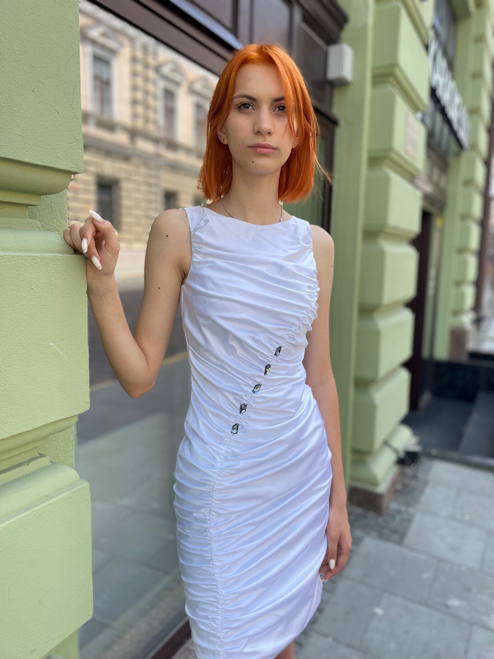 Elegant Vintage White Sheath Midi Dress Without Sleeves, Bodycon Going ...