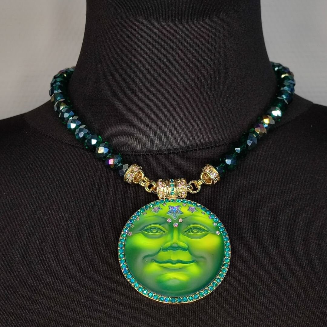 Luna Necklace by KIRKS FOLLY on a Magnet. Markovane - Etsy