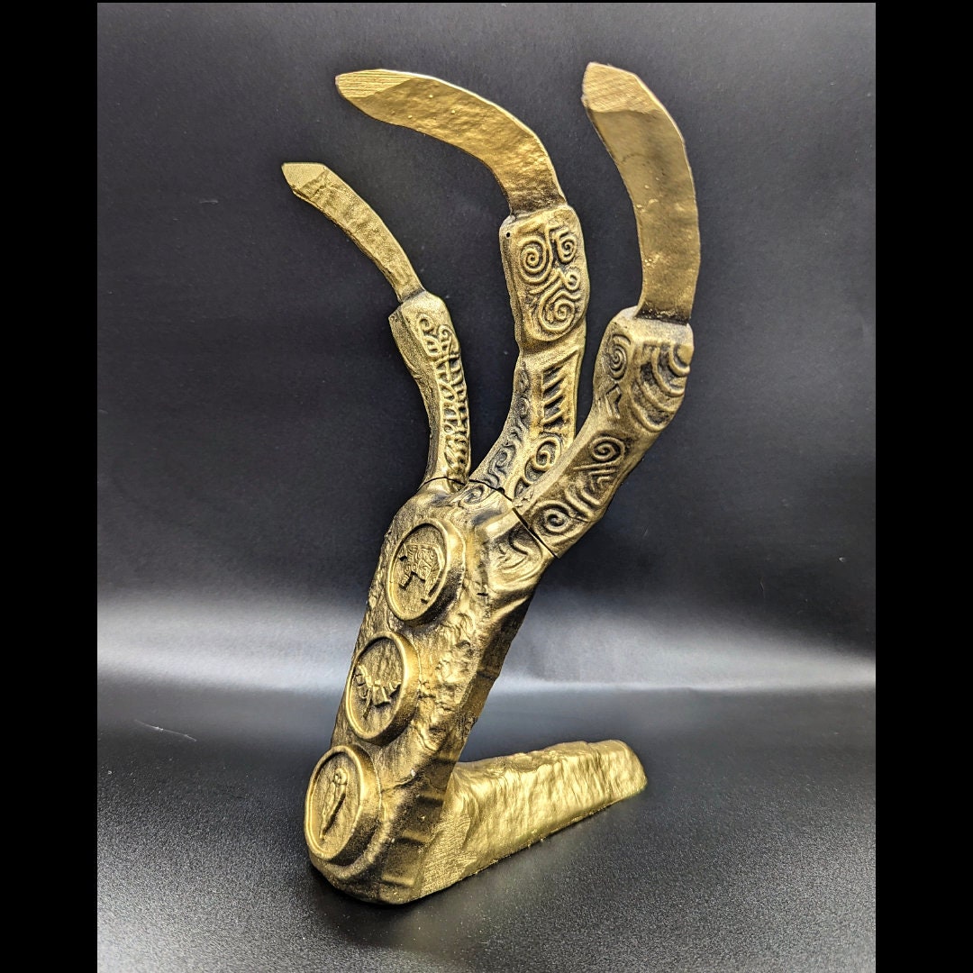 Skyrim Golden Dragon Claw Display Prop resin - Etsy