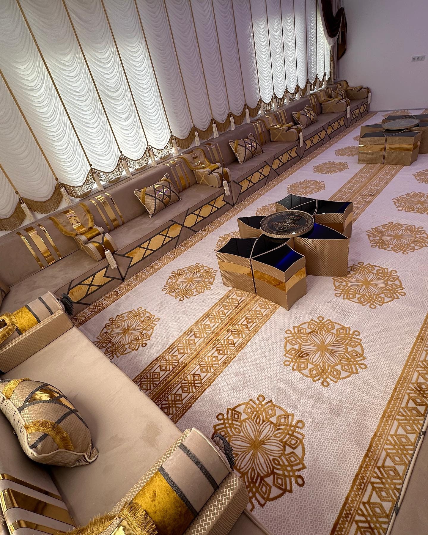 Custom Size Arabic Sofa Set, Arabian Sofa, Moroccan Sofa Set, Arabic ...