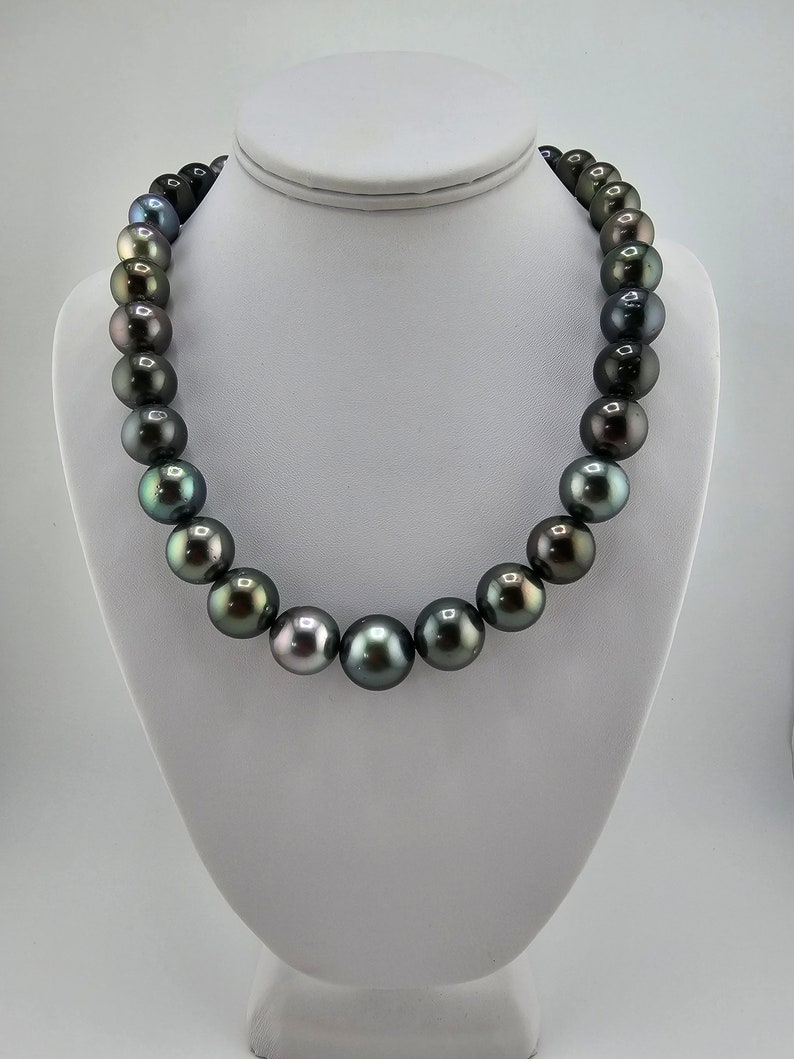 Magnificent Tahitian Pearl Strand. Very Large Pearls Graduating From ...