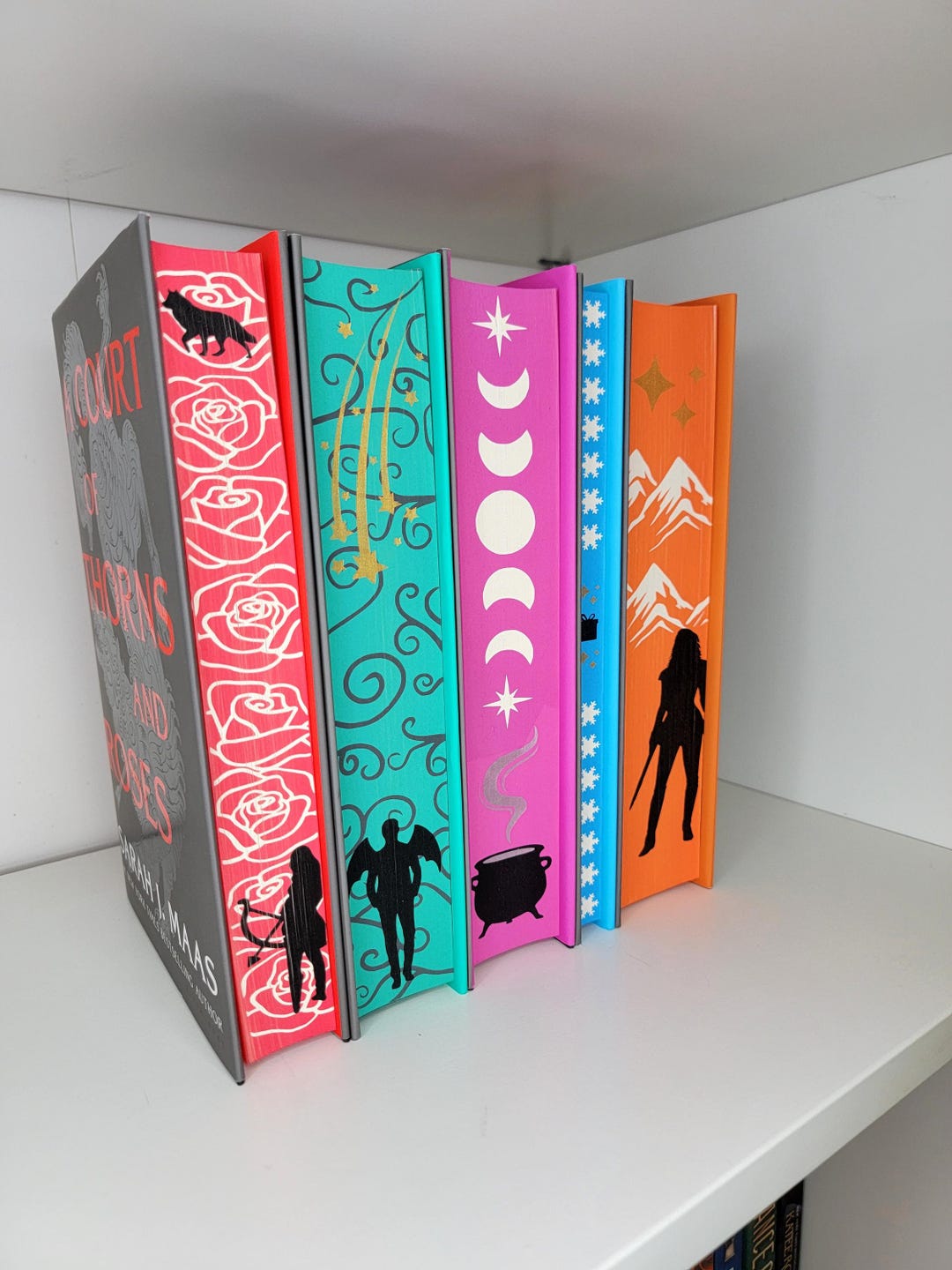 A Court of Thorns & Roses Sprayed Edge Book Set by Sarah J Mass ...