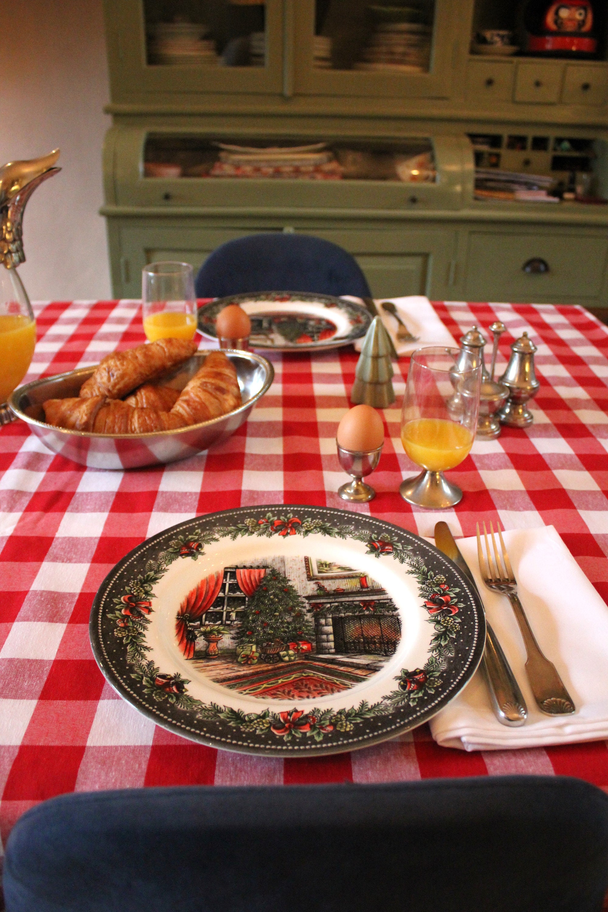 Tablecloth 140 X 280 Cm With Red Checkered Pattern in Traditional ...