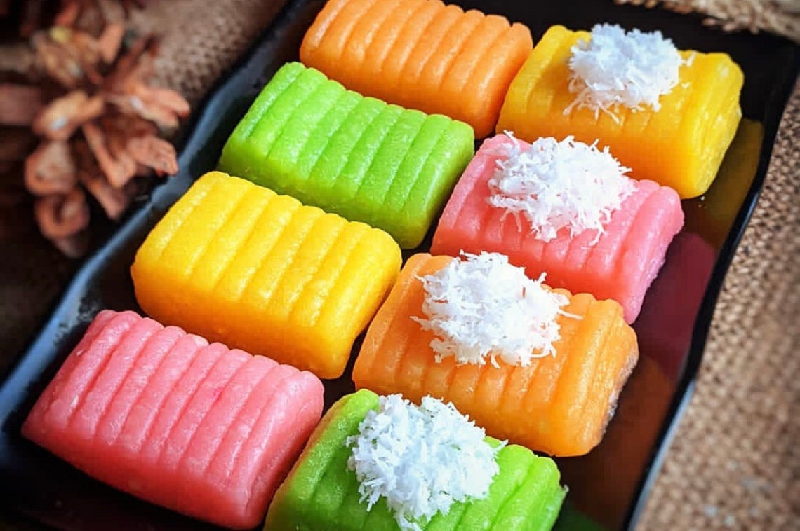 Getuk Lindri Cassava Cake, Indonesian Traditional Cake, Indonesian ...