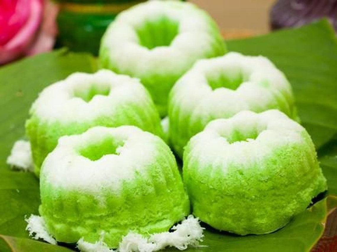 Coconut Putu Ayu Cake, Indonesian Traditional Cake, Indonesian Dessert ...