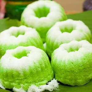 Coconut Putu Ayu Cake, Indonesian Traditional Cake, Indonesian Dessert ...