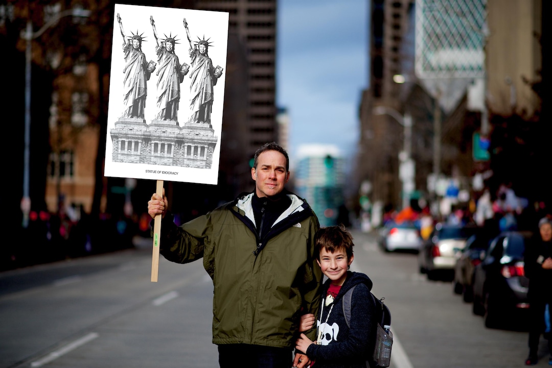 The Turd Reich Statue of Idiocracy Protest Poster Anti Trump Yard Sign ...