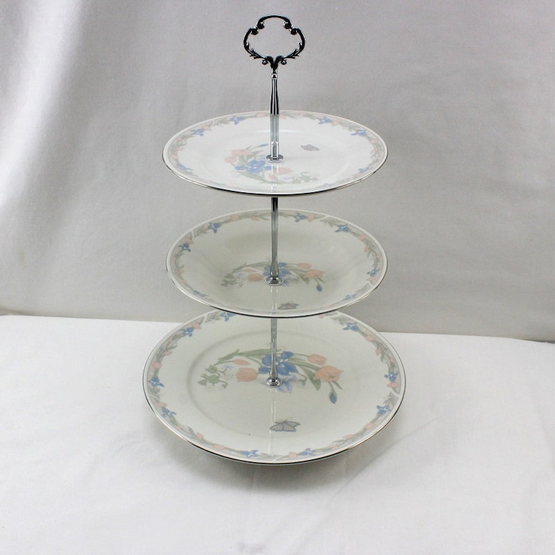 Floral 3 Tier Plate Stand With Silver Rim, for Cupcakes Confectionery ...