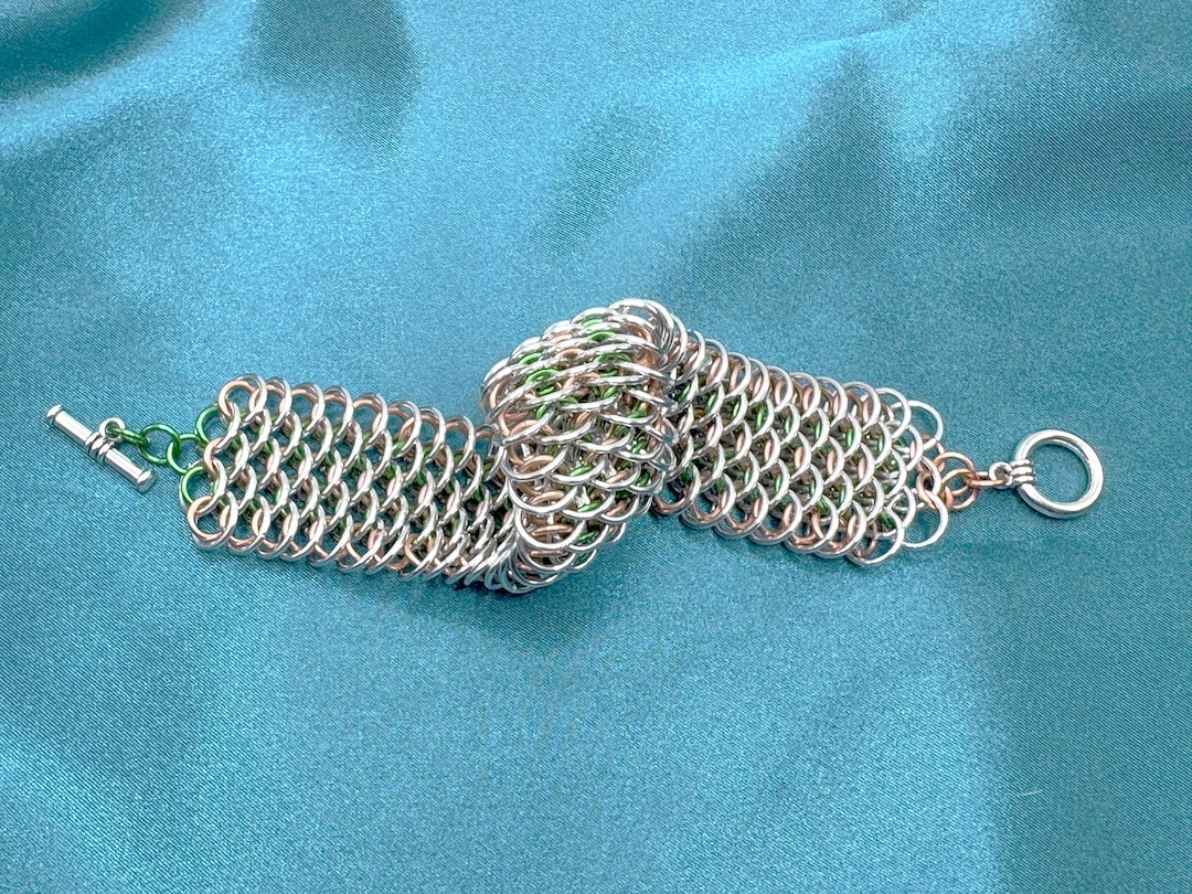 Handmade Chain Mail Dragonscale Bracelet Made to Order - Etsy