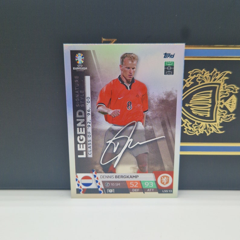 Dennis Bergkamp "legend Signature Style", Topps Match Attax Euro 2024 ...