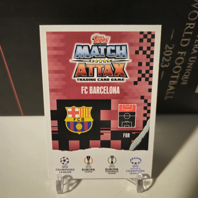 Lamine Yamal RC Emerald "breakthrough Baller" Toppsmatch Attax 23/24 ...