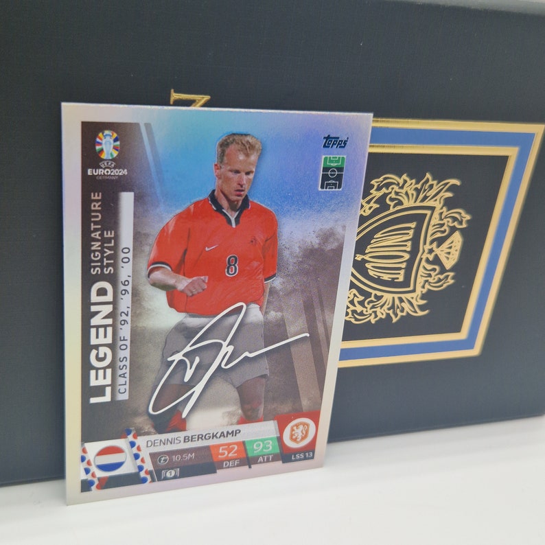 Dennis Bergkamp "legend Signature Style", Topps Match Attax Euro 2024 ...