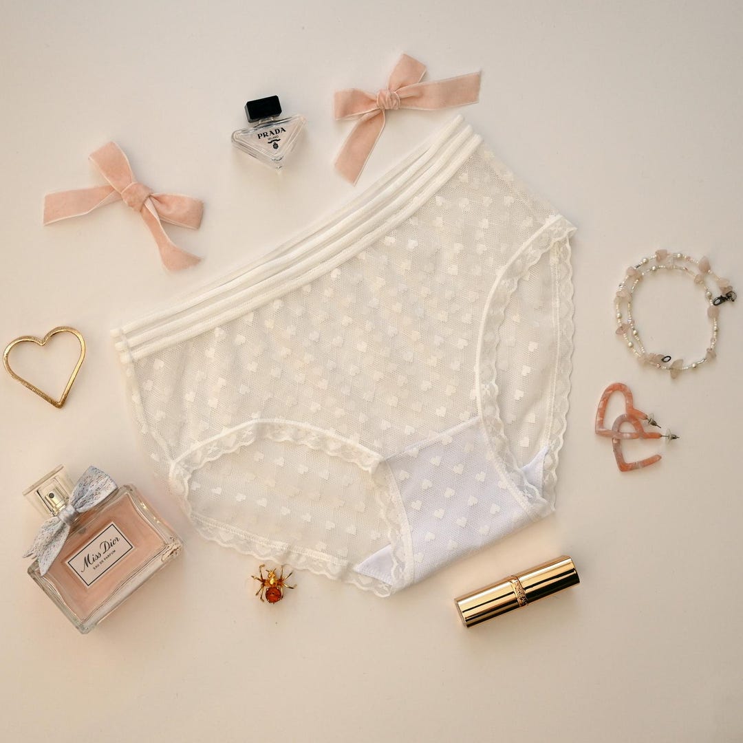 Luxury Hearts Pattern Lace Panties Ladies Mesh Breathable Underpants ...