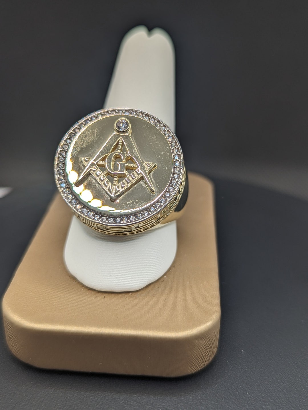 Real 10k Gold Masonic Ring Men's Mason Ring Brilliant Cut Stones ...