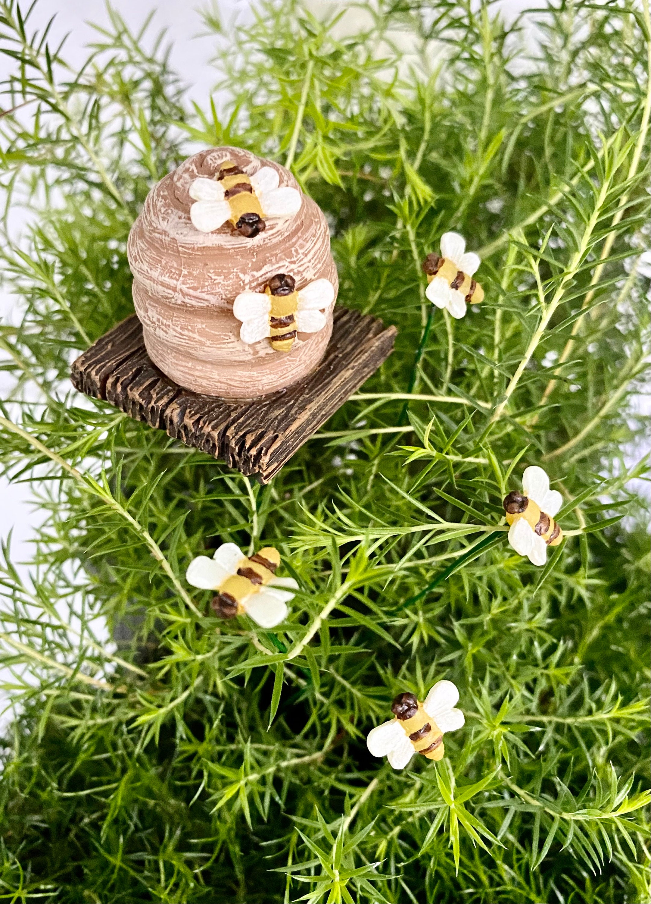 Miniature Beehive and Bees Set of Five Glow in the Dark Fairy Garden ...