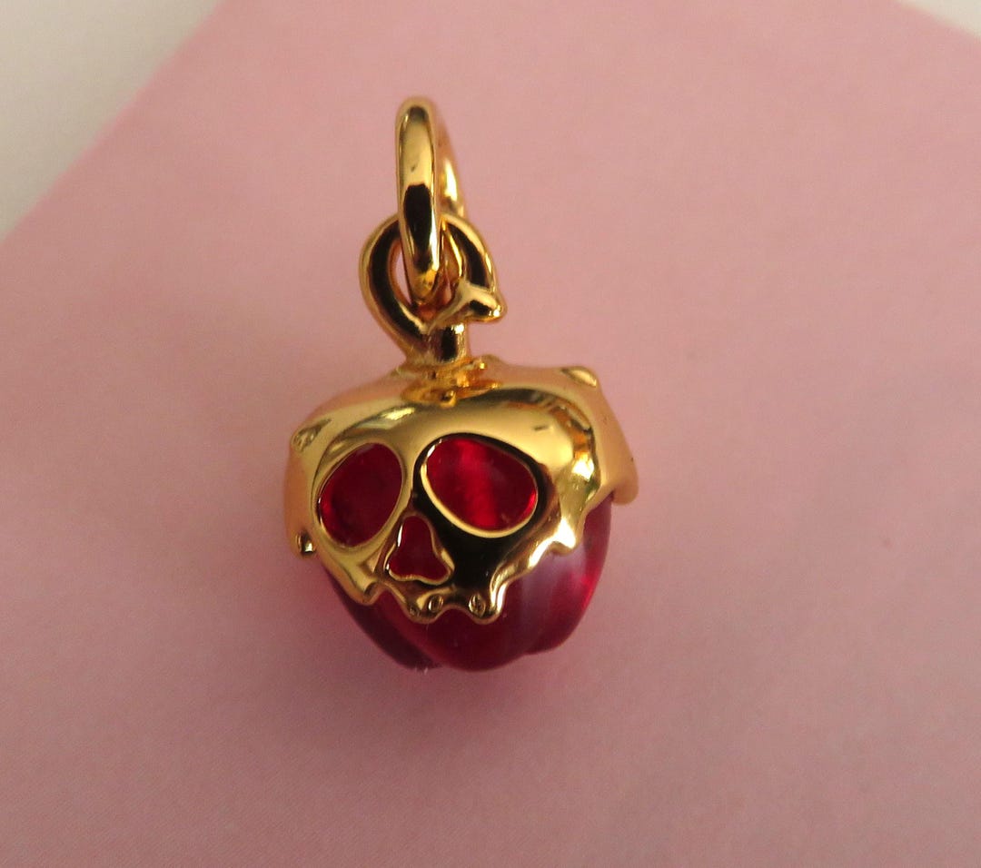 Pandora Disney Villains Evil Queen Apple Dangle Charm - Etsy