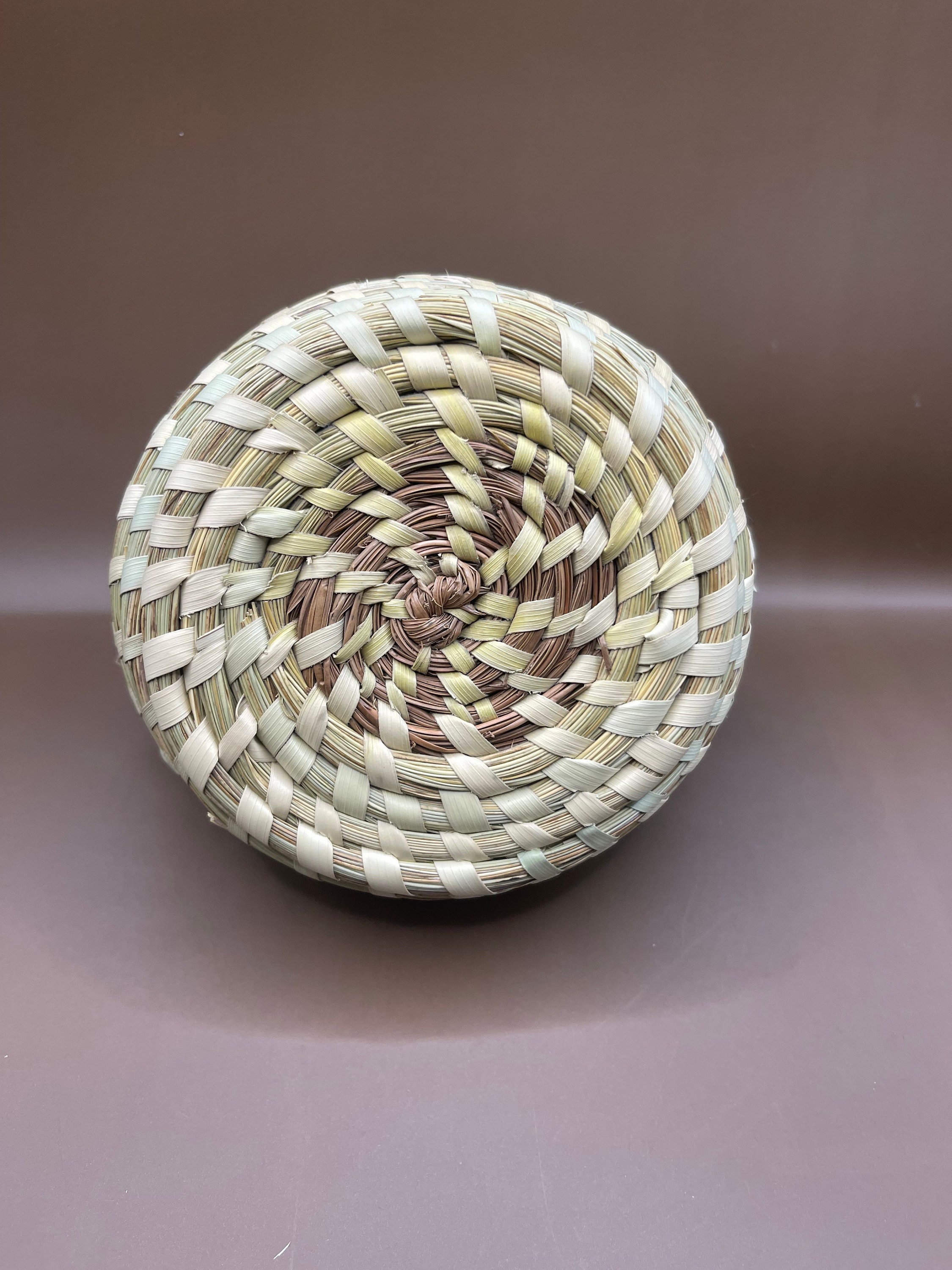 Small Sweetgrass Basket With Moon Handle - Etsy