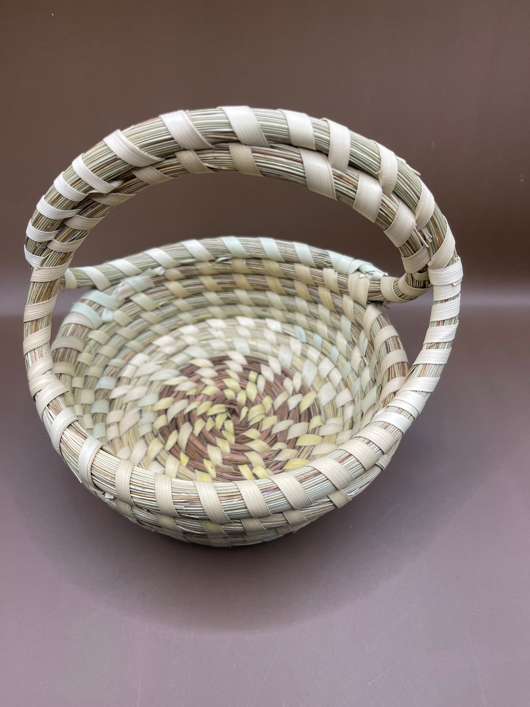 Small Sweetgrass Basket With Moon Handle - Etsy