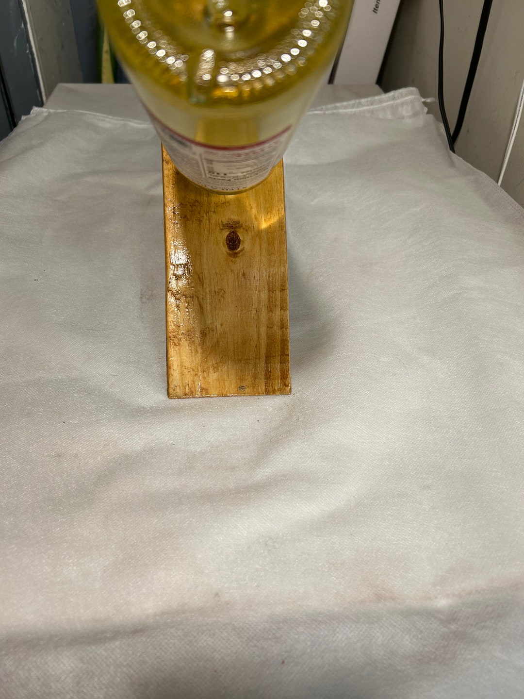 2x4 Stained Floating Wine Bottle Holder - Etsy