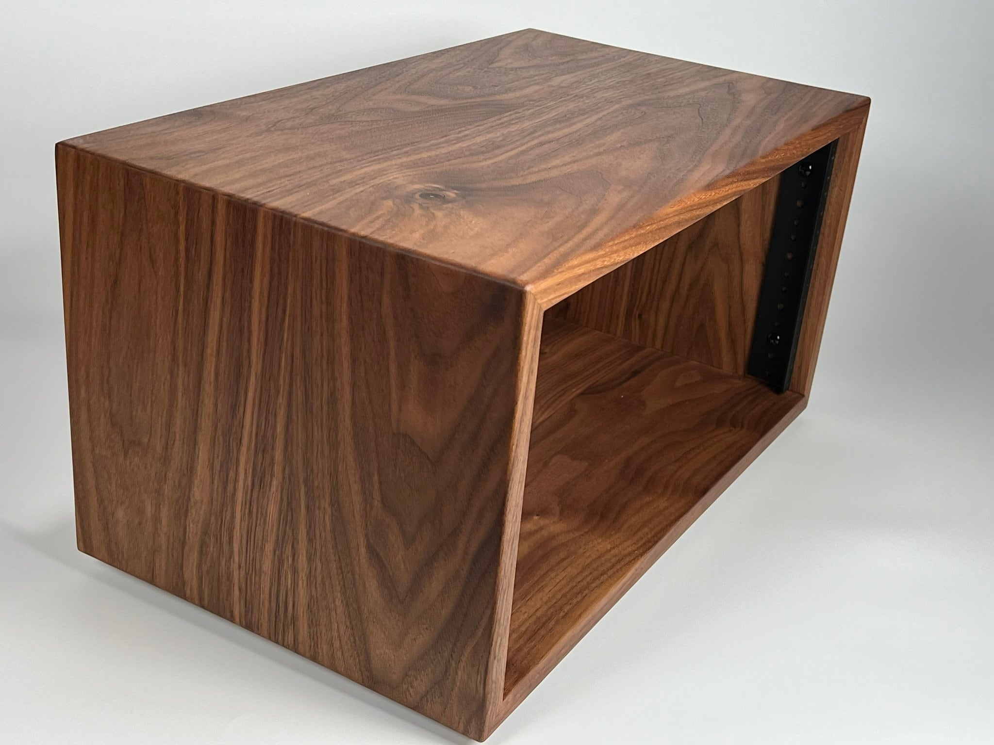 Studio Rack - Solid Walnut Audio / Video / Data Gear Rack for 19" Rack ...