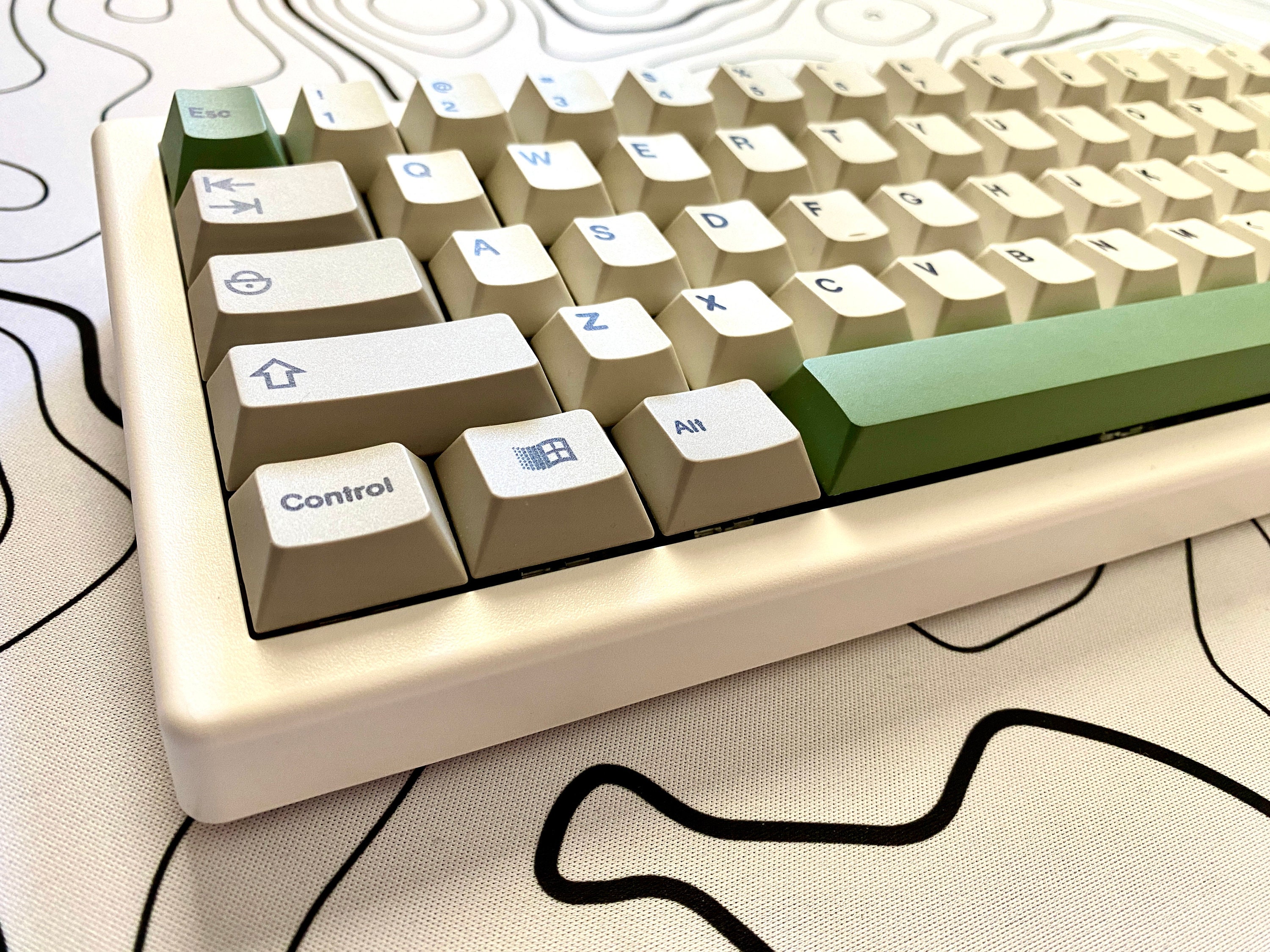 Custom Modded Mechanical Keyboard GMK67 - Etsy