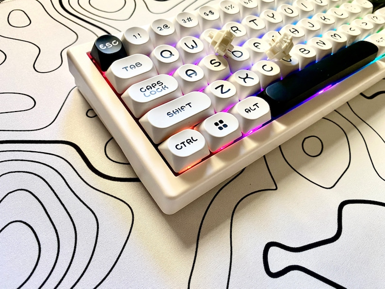 Minimalist White Custom Modded Mechanical Keyboard (GMK67) - Etsy