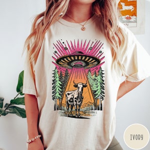 UFO Cow Abduction Shirt, Funny Vintage Retro Graphic Alien Tshirt ...