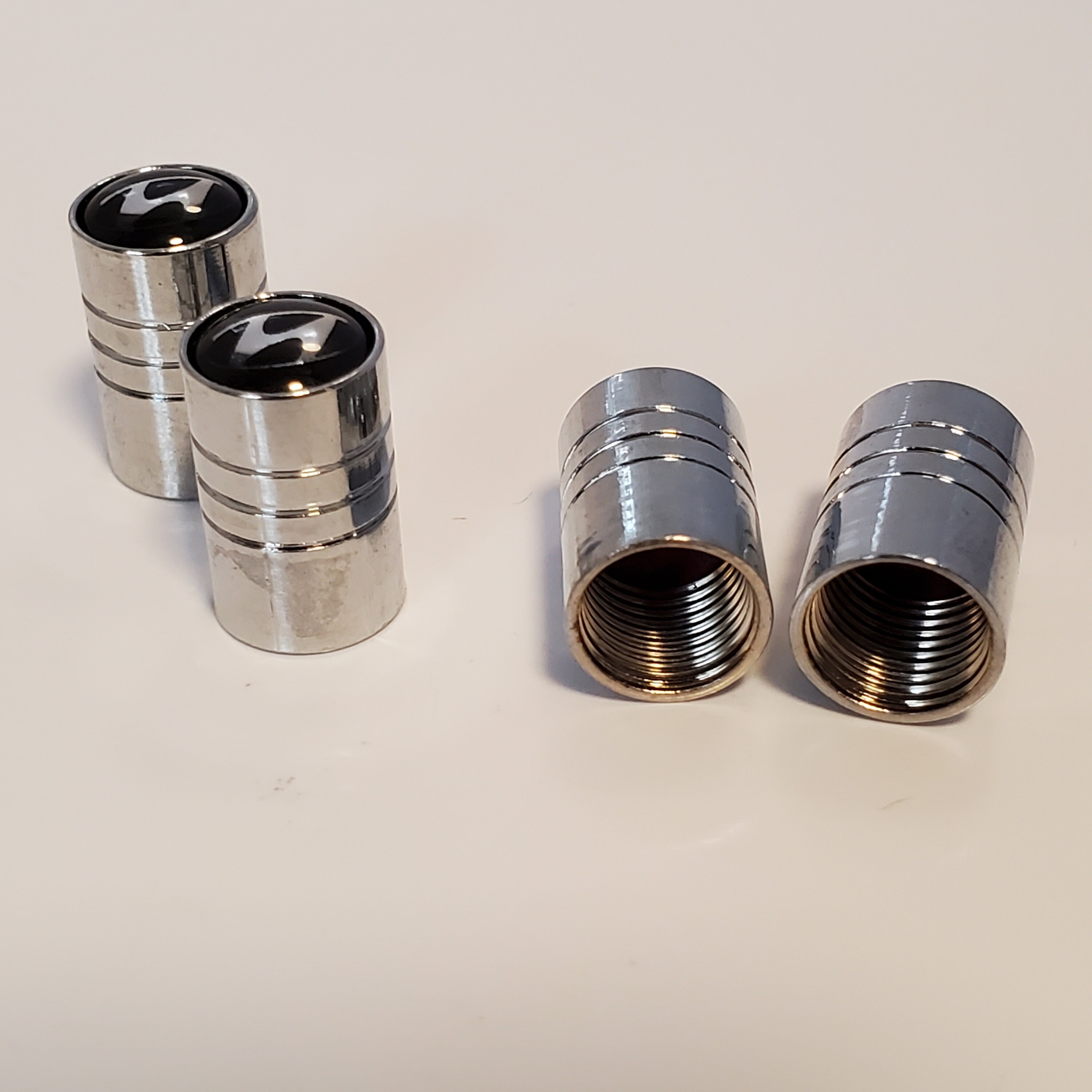Car Tire Stem Caps Hyundai Silver Metallic Chrome Valve Stem Caps ...