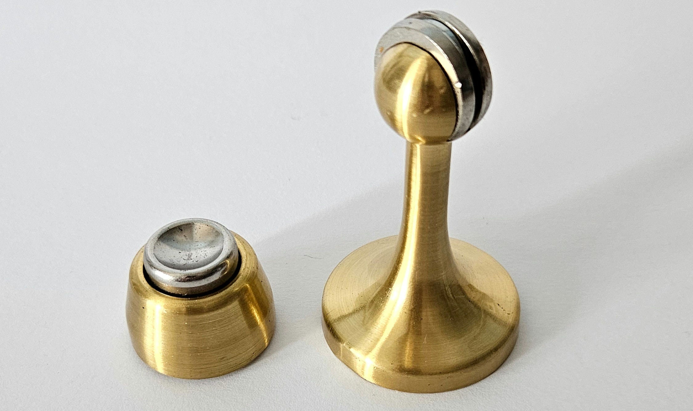 Magnetic Door Holder Magnetic Door Stopper Powerful Magnet Technology ...