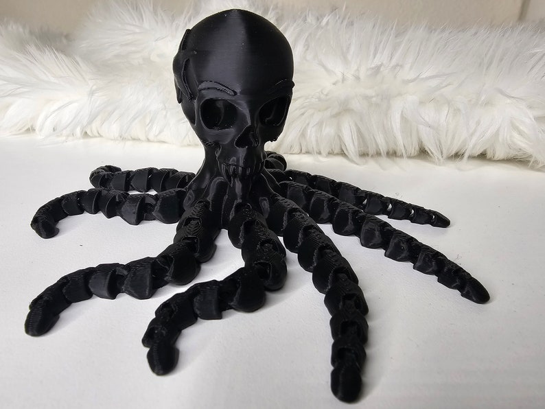 Mesmerizing 3D Printed Articulating Skull Octopus Fidget Toy: Elegance ...