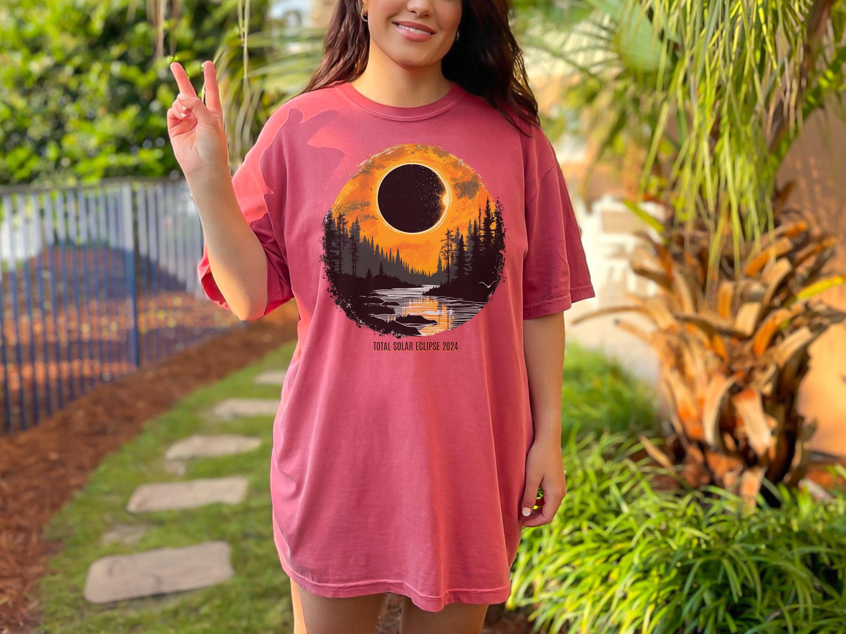 Total Solar Eclipse Over Arkansas River Unisex Garment-dyed T-shirt ...