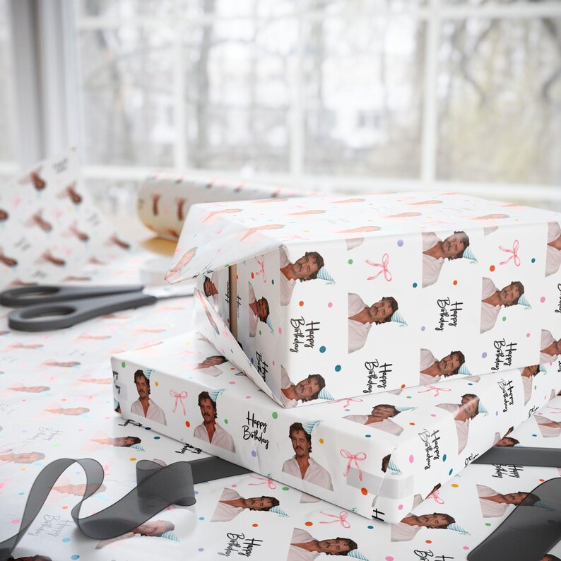 Pedro Pascal Wrapping Paper, Birthday Gift, Wrapping Paper, Gift ...