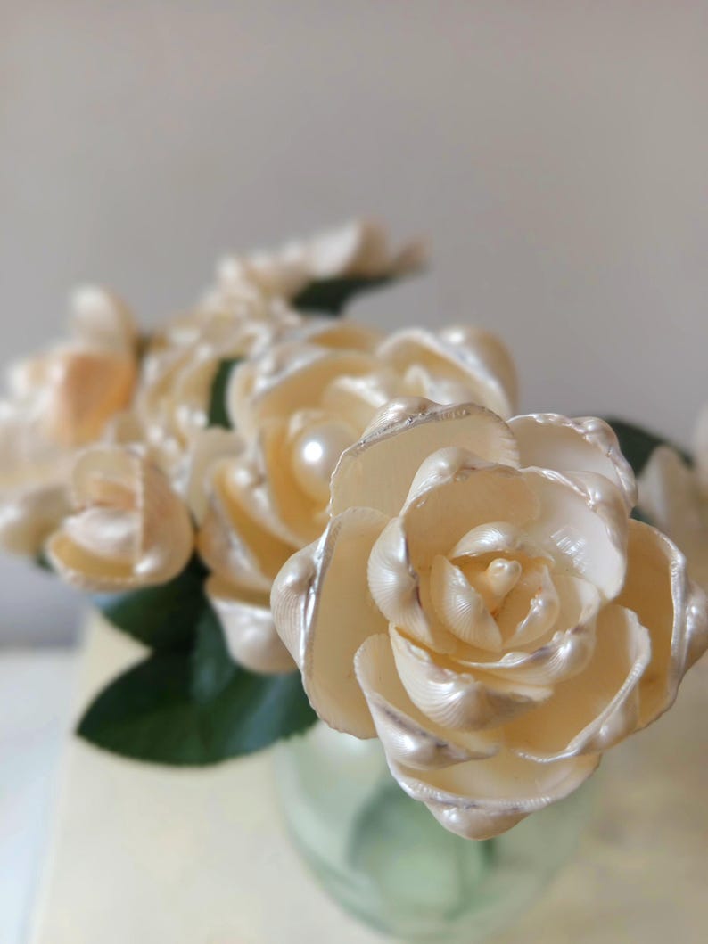 7 Unique Shell Roses - Beach Inspired Coastal Floral Arrangement ...
