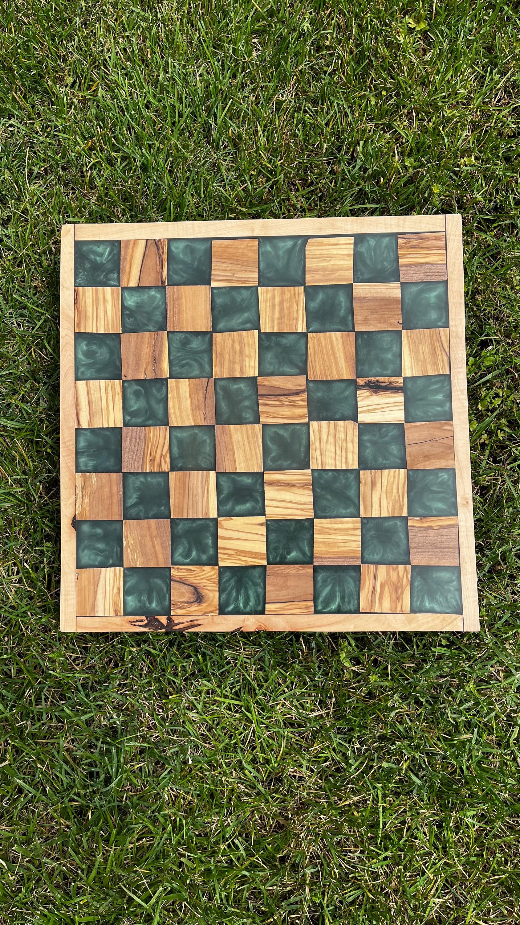 Epoxy Schach aus Olivenholz, Schach aus Holz, Schachbrett aus ...