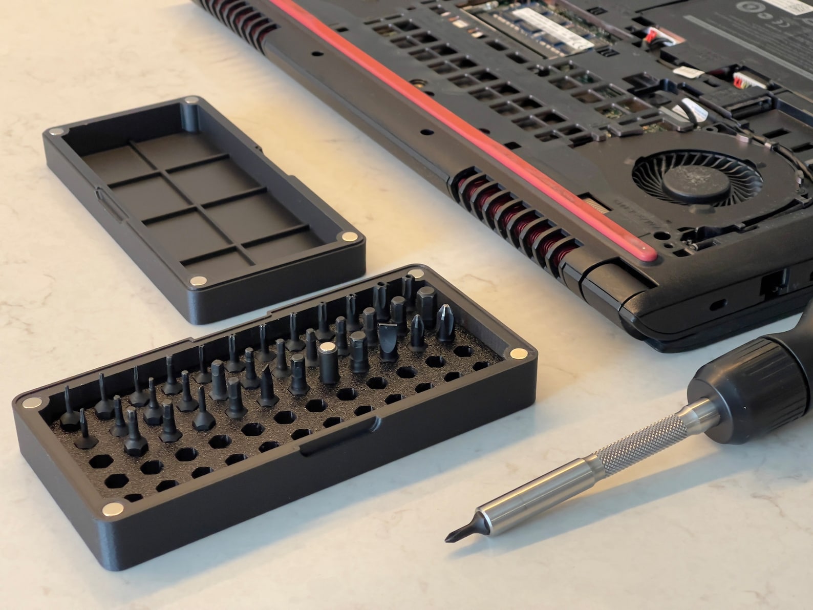 Premium LTT Screwdriver Magnetic Bit Holder Case - Europe - Etsy