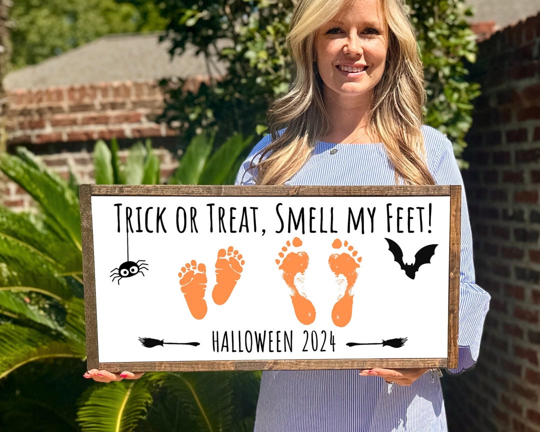 DIY Halloween Sign, Custom Halloween Decor, Do It Yourself, Foot Prints ...
