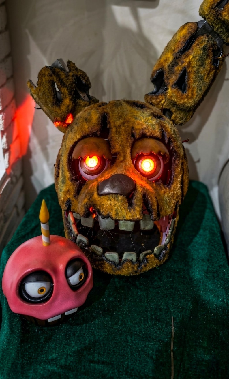 Springtrap Animatronic Cosplay Helmet Fnaf / Five Nights at Freddys - Etsy