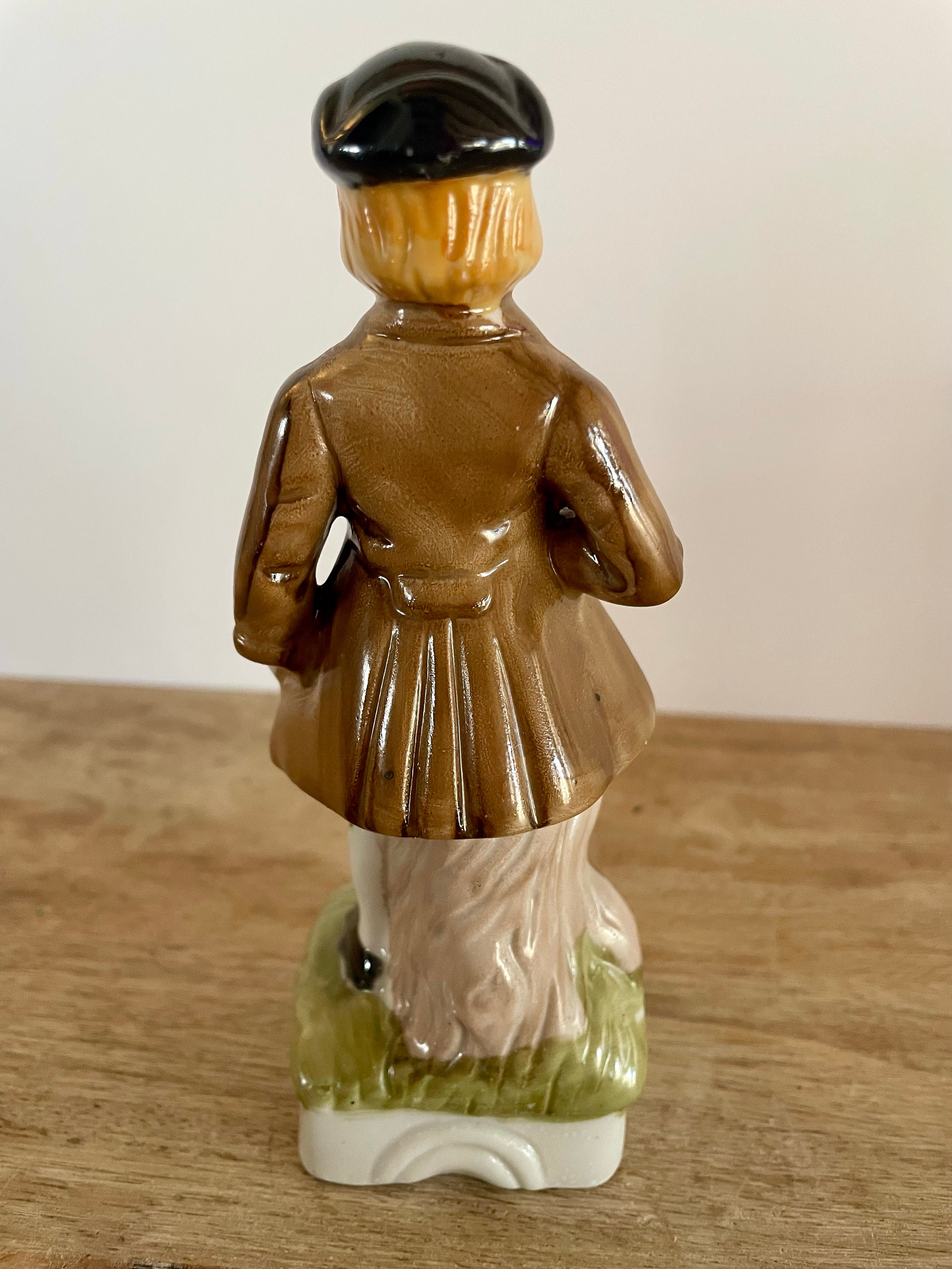 Vintage Colonial Porcelain Man, Porcelain Collectibles, Colonial ...