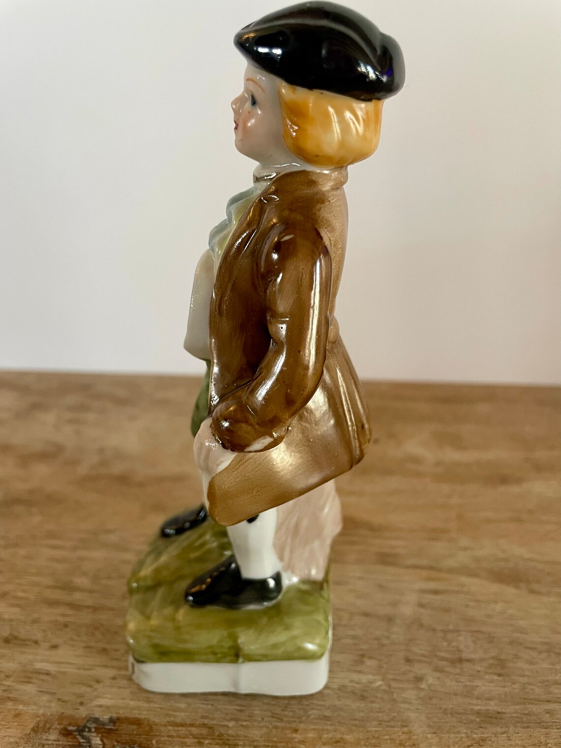 Vintage Colonial Porcelain Man, Porcelain Collectibles, Colonial ...