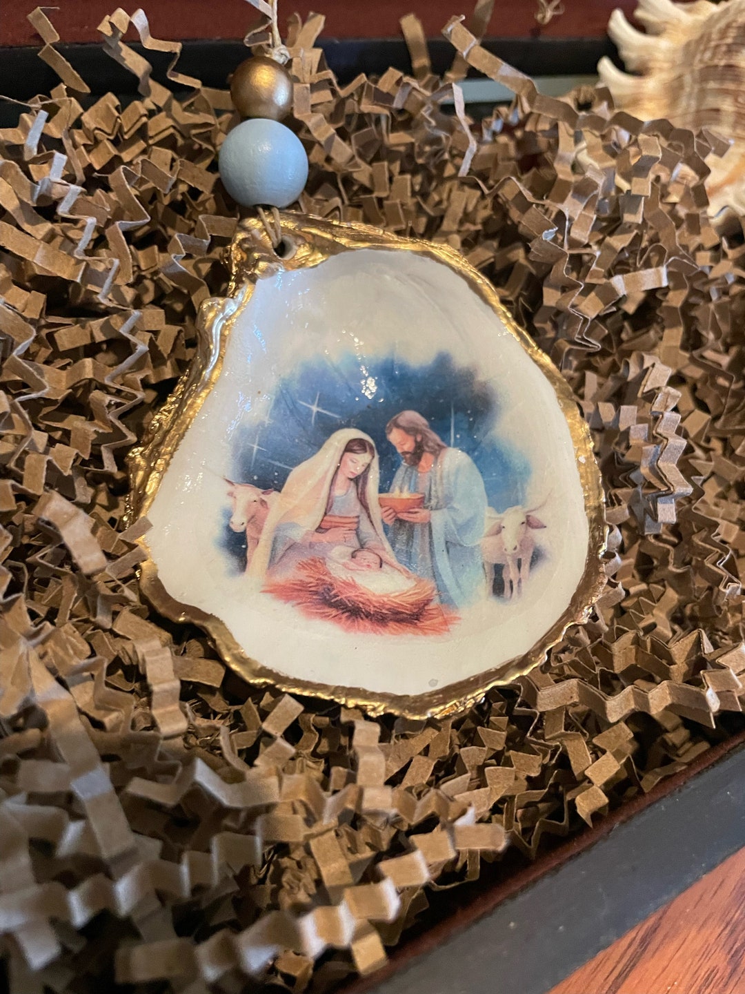 The Nativity Decoupaged Oyster Shell Christmas Ornament Item 1002 - Etsy