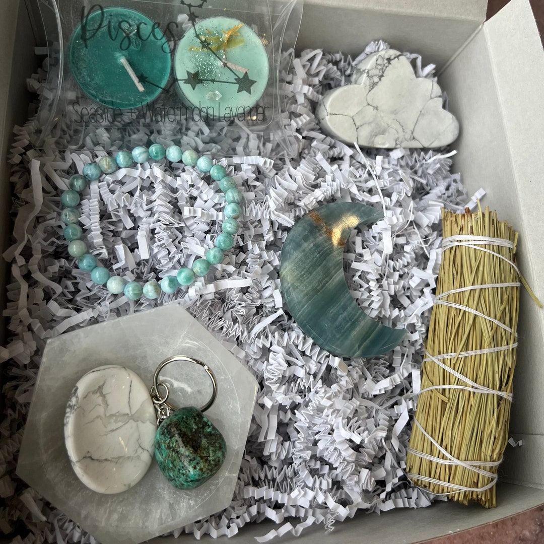 WE CHOOSE: Crystal Intuition Box - Etsy