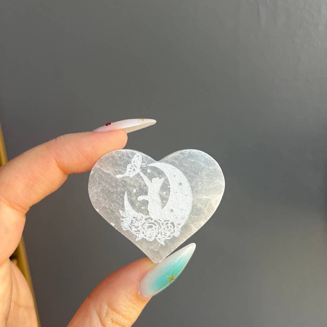Selenite Etched Cat Crystal Heart Carving - Etsy