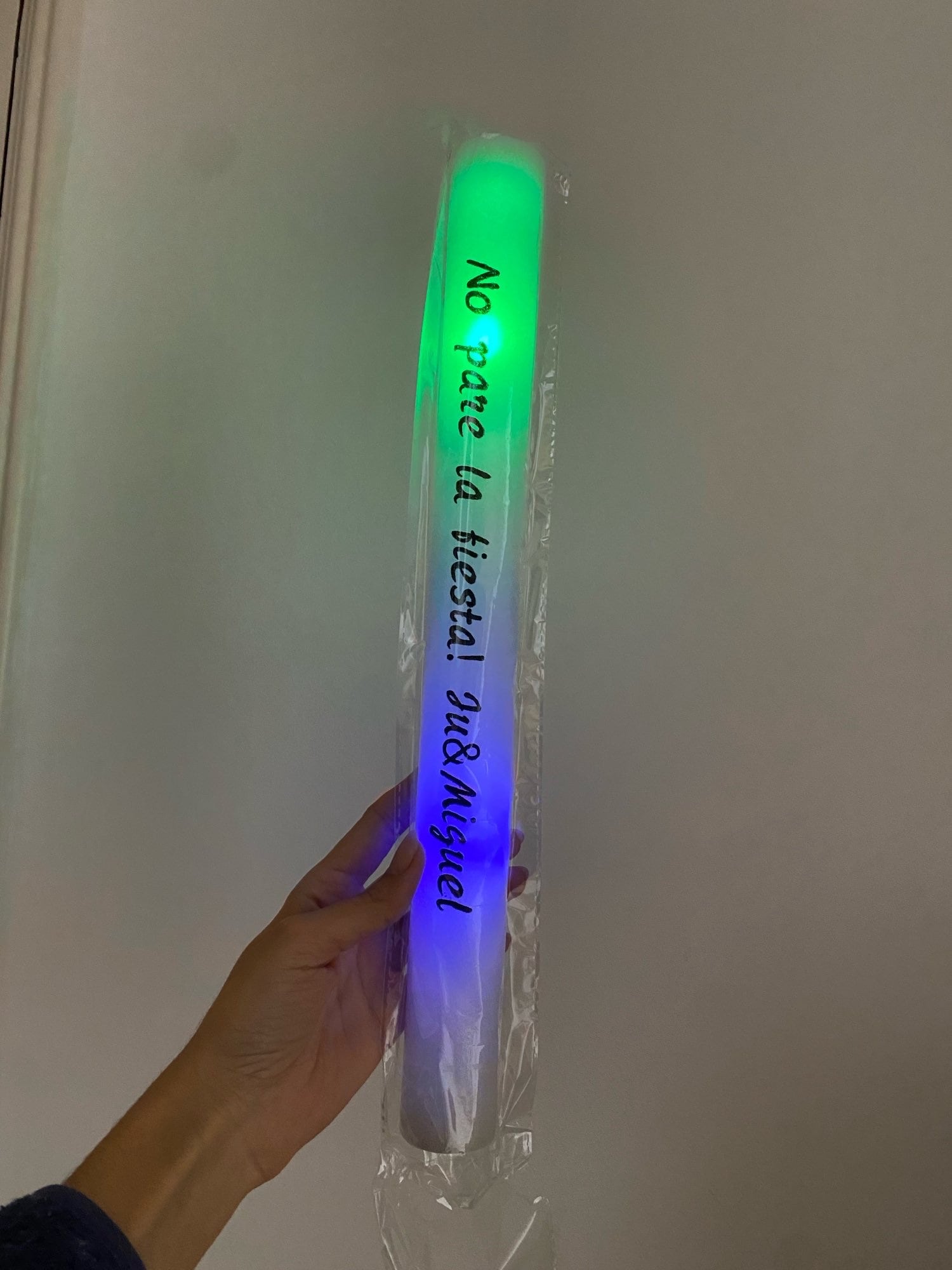 Customizable LED Foam Glow Sticks, Wands, Light up LED Foam Stick ...