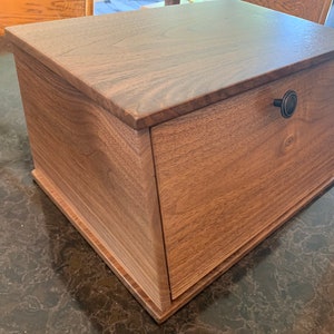 Black Walnut Bread Box - Etsy
