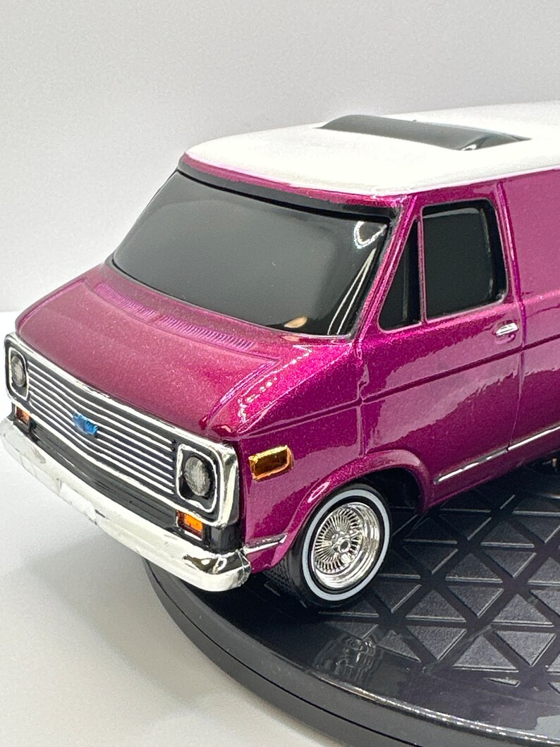 Lindberg Chevy Van Lowrider Dancer 1:25 Scale Model Van - Etsy