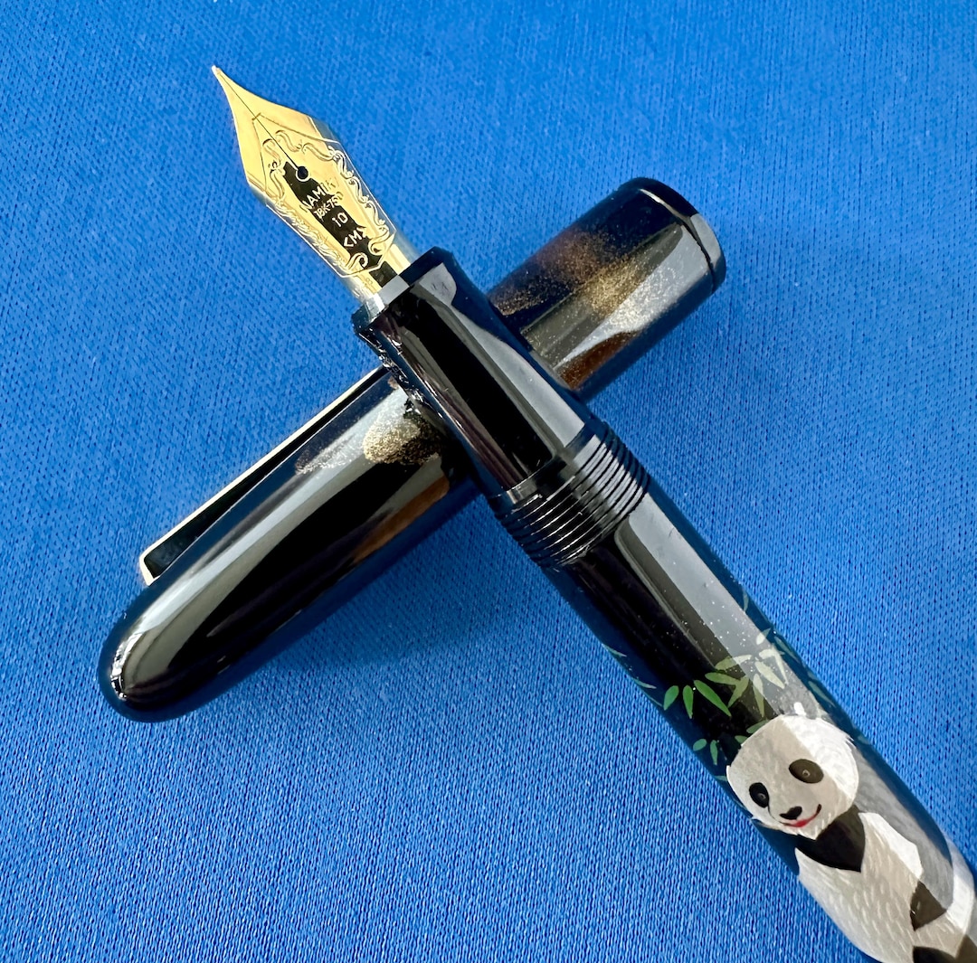 Pilot Namiki Panda Fountain Pen 410/700 18K Gold Medium Nib New in Box ...