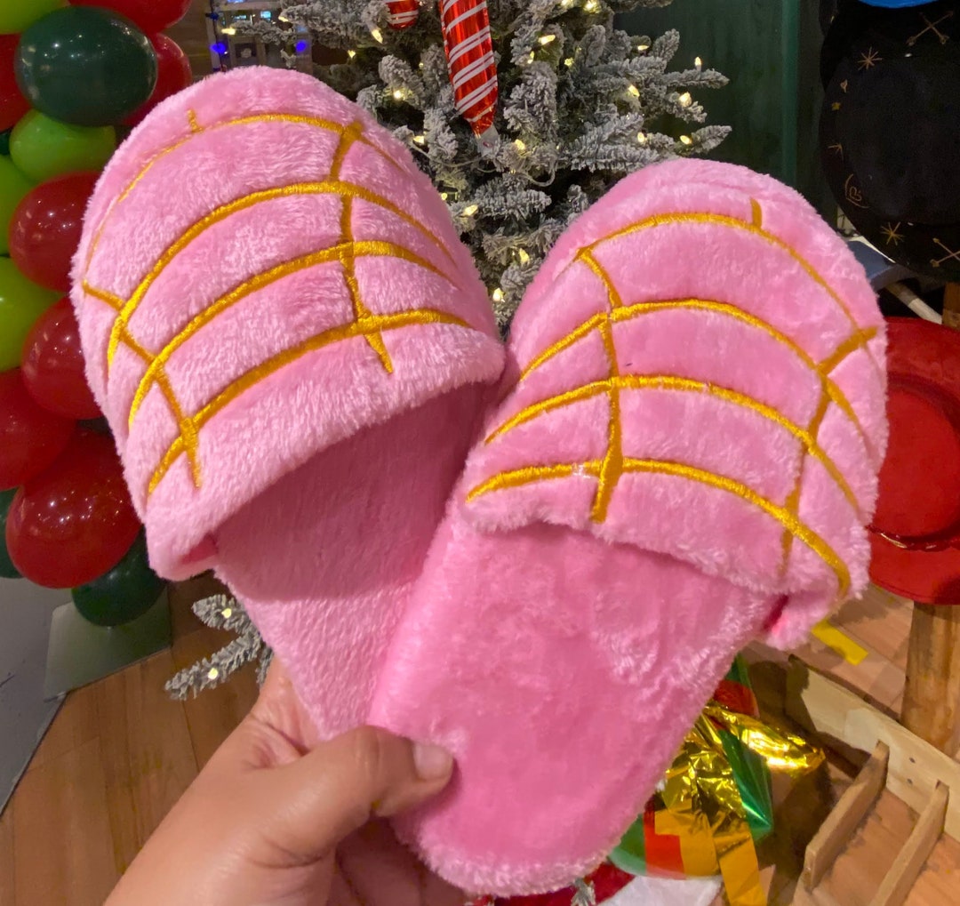 Pantuflas De Concha Rosas - Conchunflas // Pink Concha Slippers Mexican ...