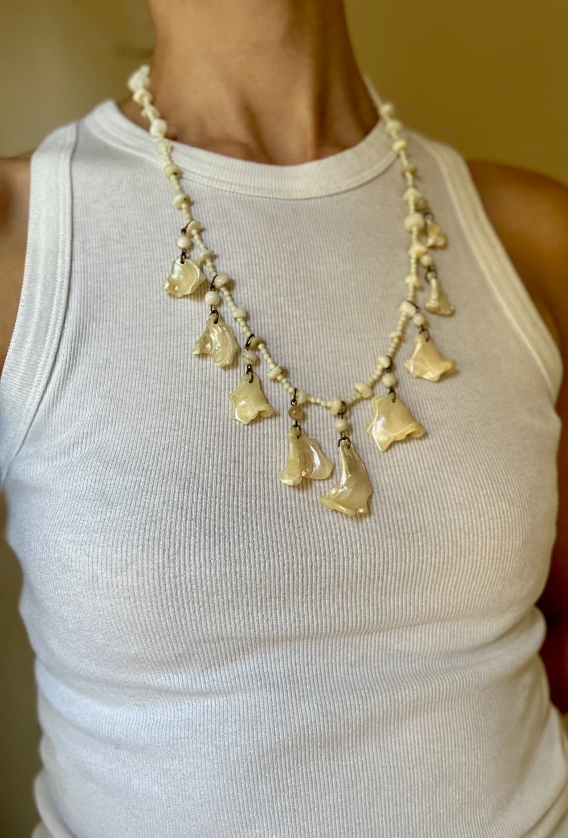 Vintage Shell and Mother of Pearl Necklace - Etsy