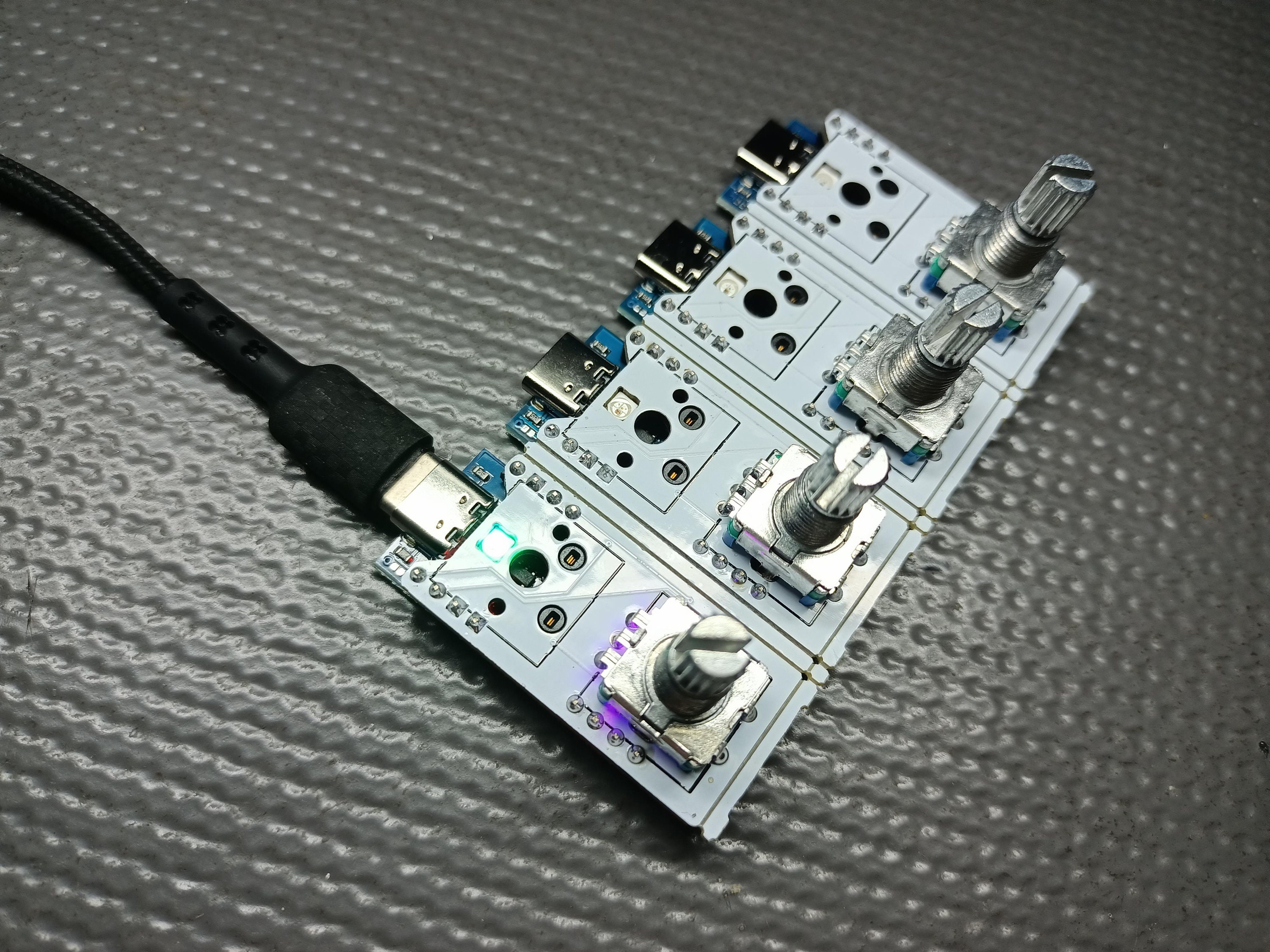 Pabile DIY P2 Pee-two 2-key PCB Assembly Macro Pad With Optional Rotary ...