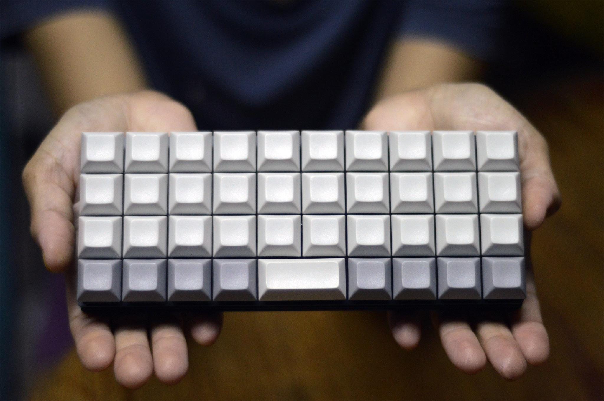 Pabile DIY P40 40-key 4x10 Grid Programmable Wired RP2040 or BLE ...